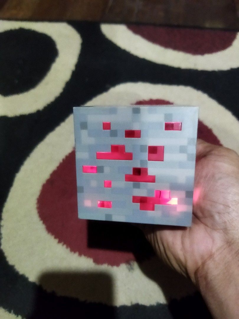 Minecraft cube light, Hobbies & Toys, Toys & Games on Carousell