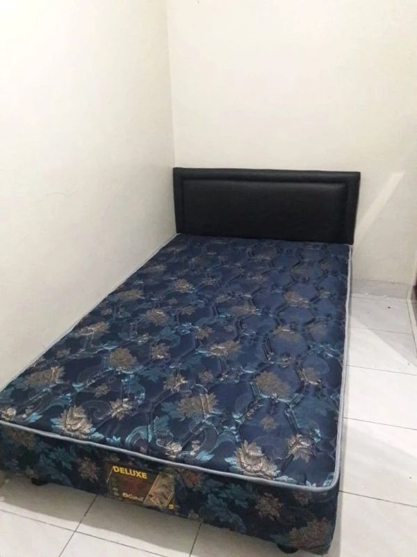 Multibed Deluxe Central Kasur Central Springbed Spring Bed, Perabotan ...