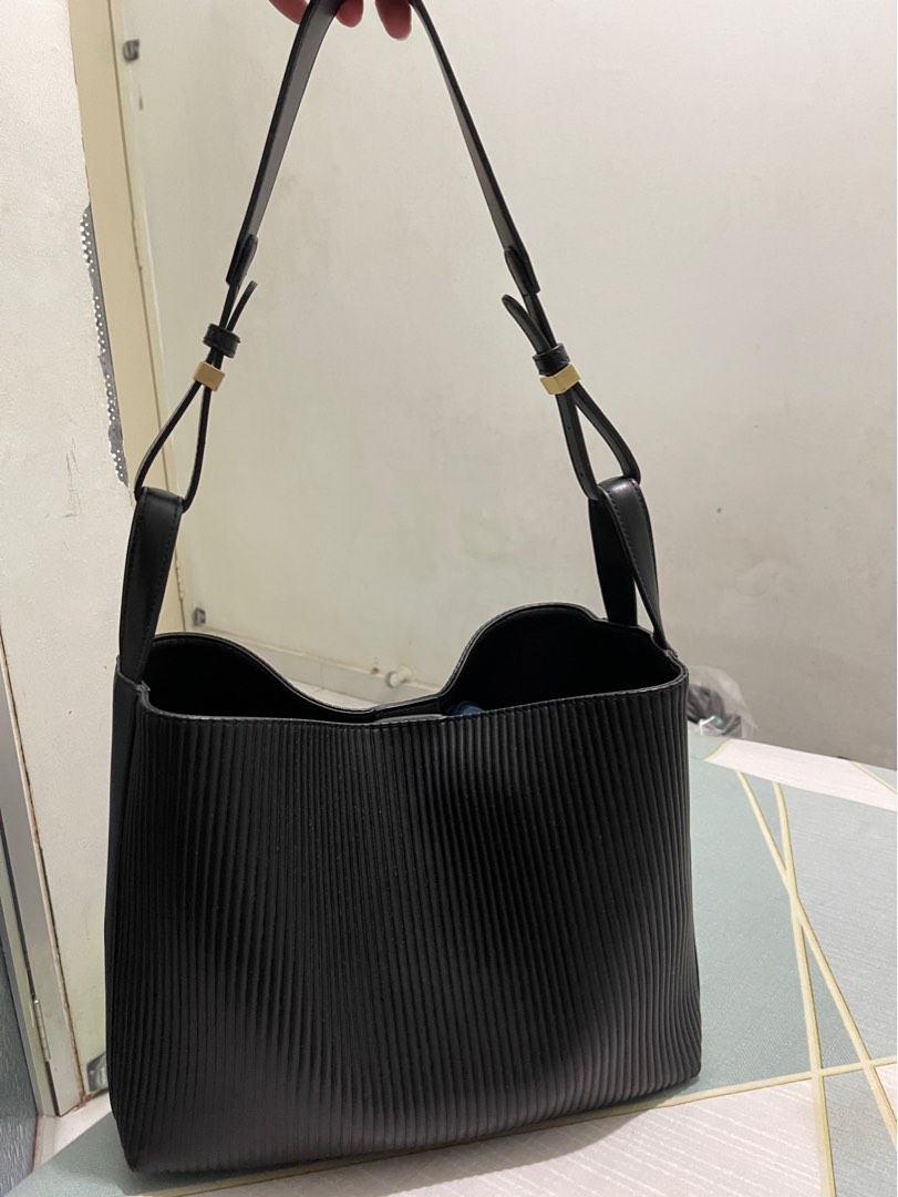 PEDRO, Women's Fashion, Bags & Wallets, Shoulder Bags on Carousell