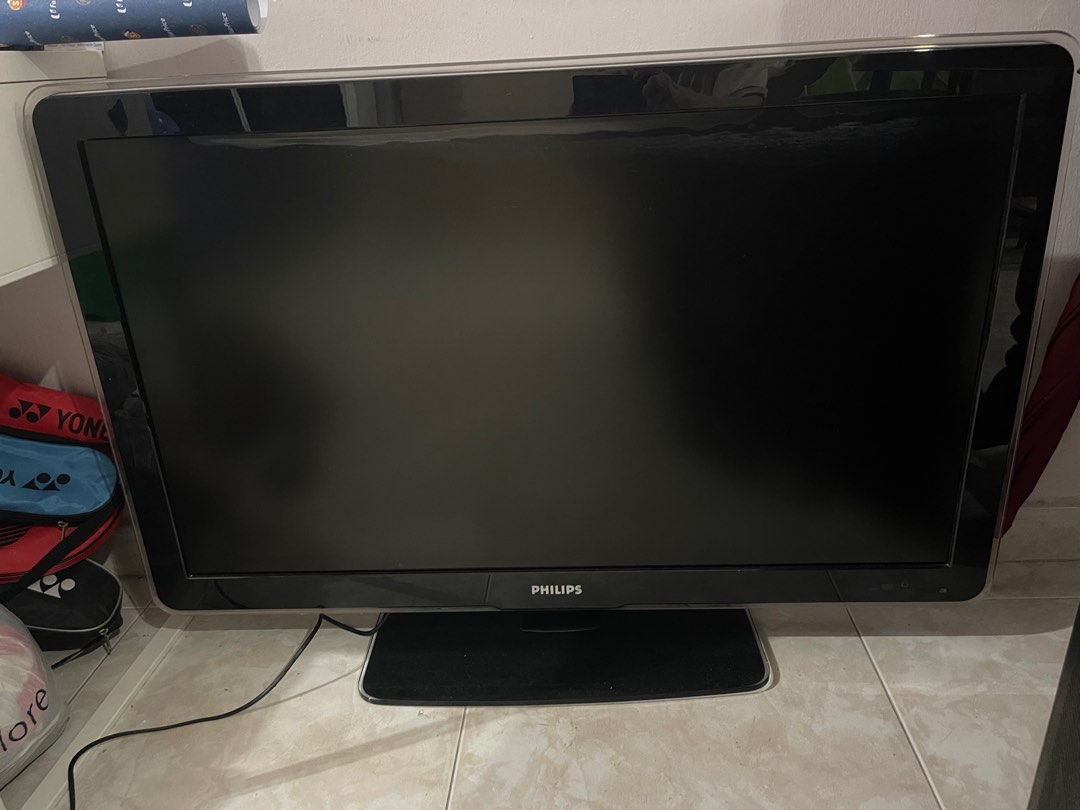 Philips LCD TV 42-inch 42PFL5403, TV & Home Appliances, TV ...