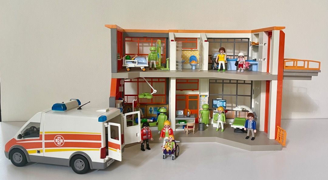 Playmobil Hospital with many characters accessories and hospital ...