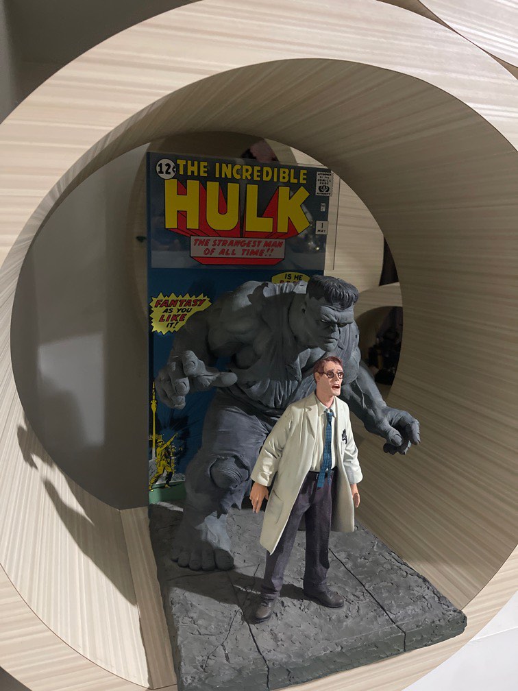 Rare Vintage Hulk Statue, Hobbies & Toys, Memorabilia & Collectibles ...