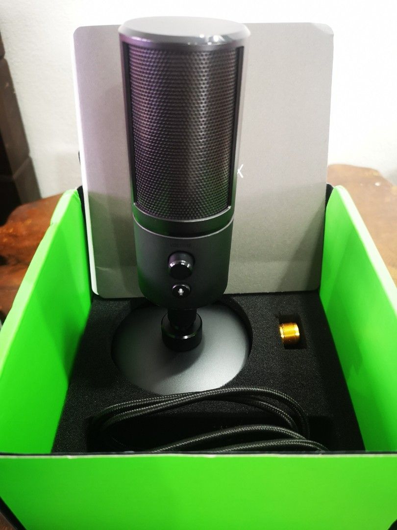 Razer Seiren X microphone, Audio, Microphones on Carousell