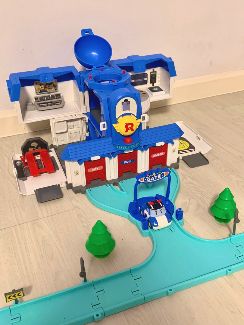 Robocar Poli transforming station, Hobbies & Toys, Toys & Games on ...