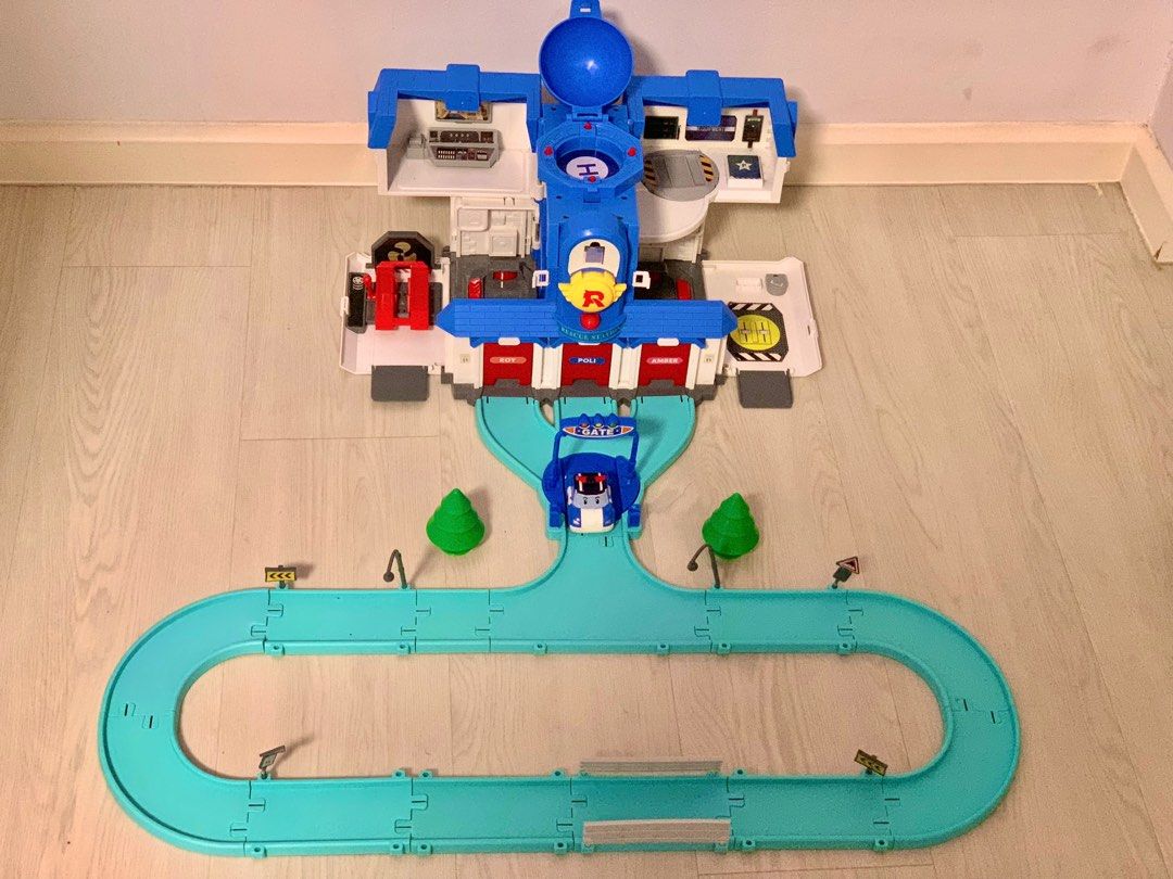 Robocar Poli transforming station, Hobbies & Toys, Toys & Games on ...