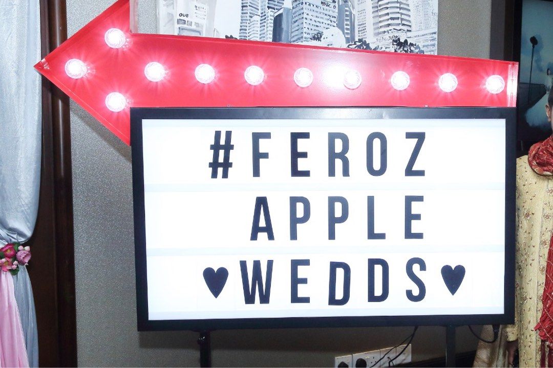 (SALE) Wedding Props Signage (Customised Signage with Arrow), Hobbies ...