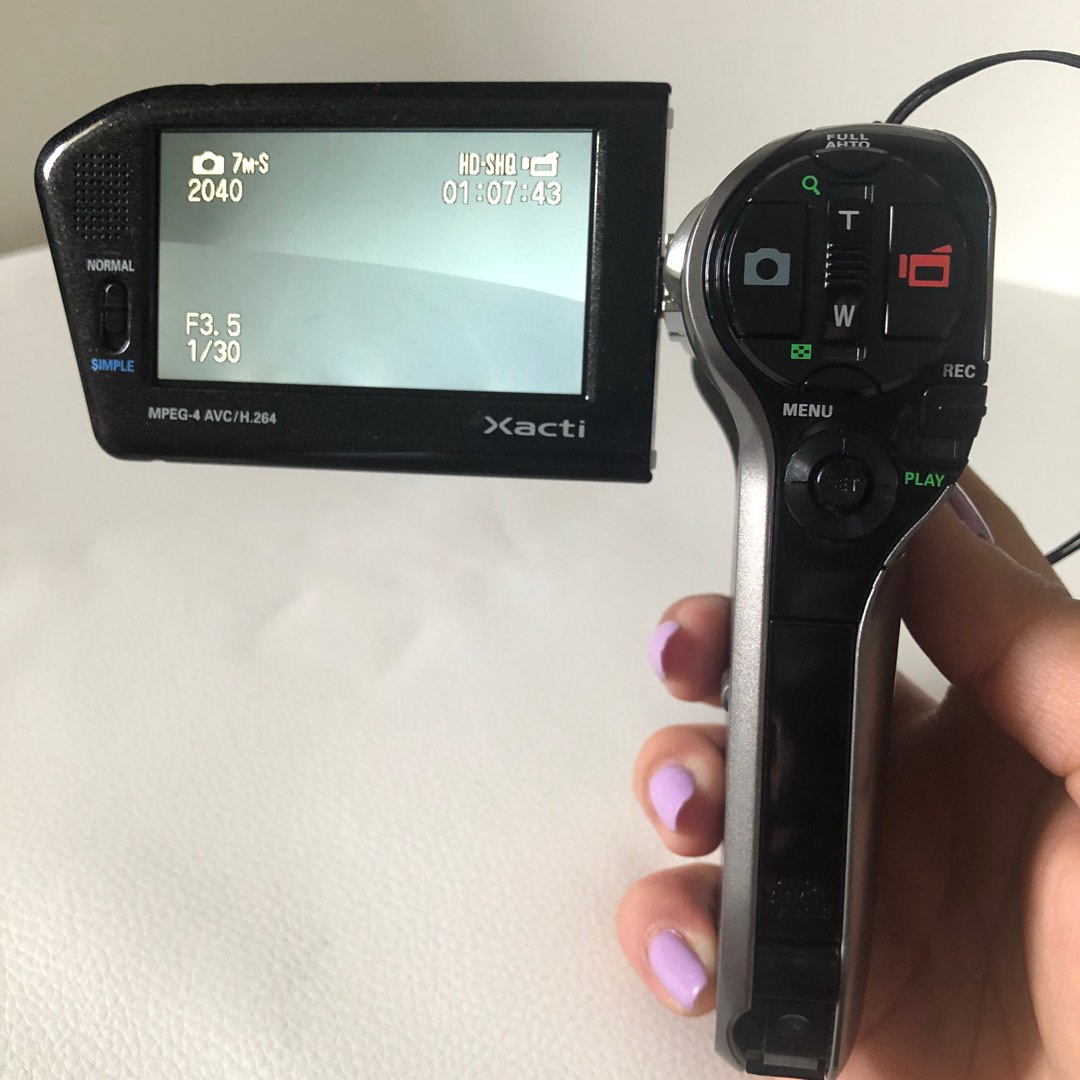 SANYO XACTI / Camera / Camcorder, Photography, Cameras on Carousell