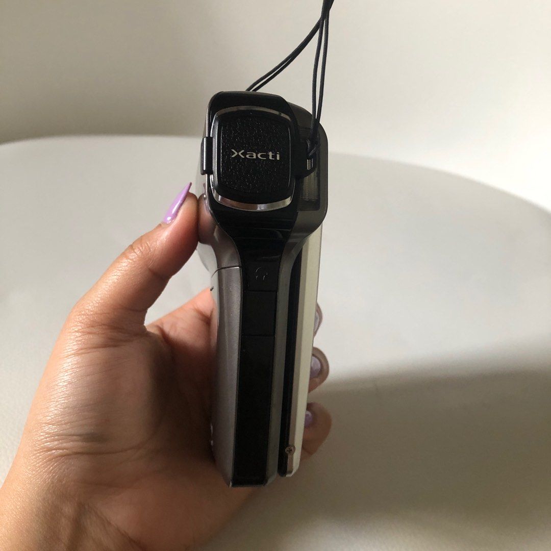 SANYO XACTI / Camera / Camcorder, Photography, Cameras on Carousell