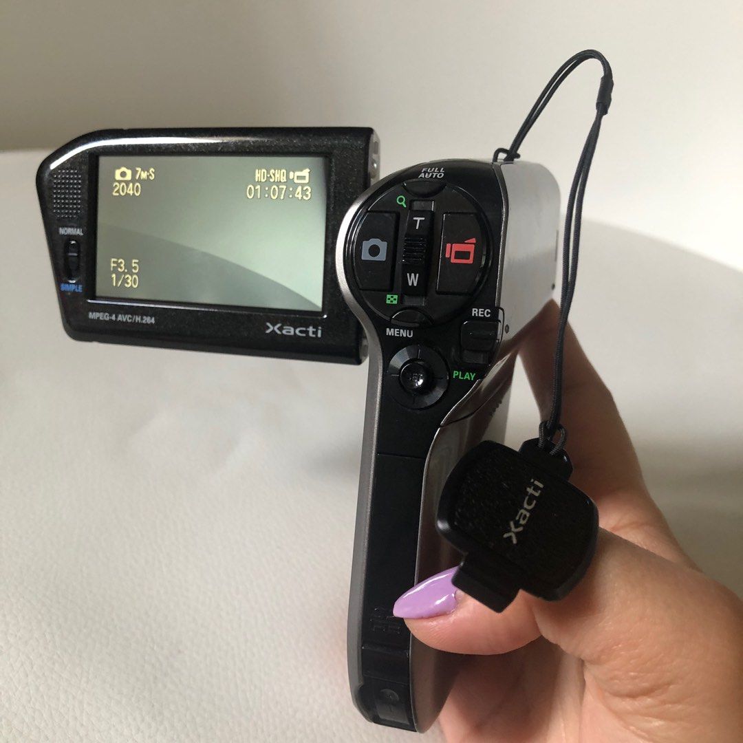 SANYO XACTI / Camera / Camcorder, Photography, Cameras on Carousell