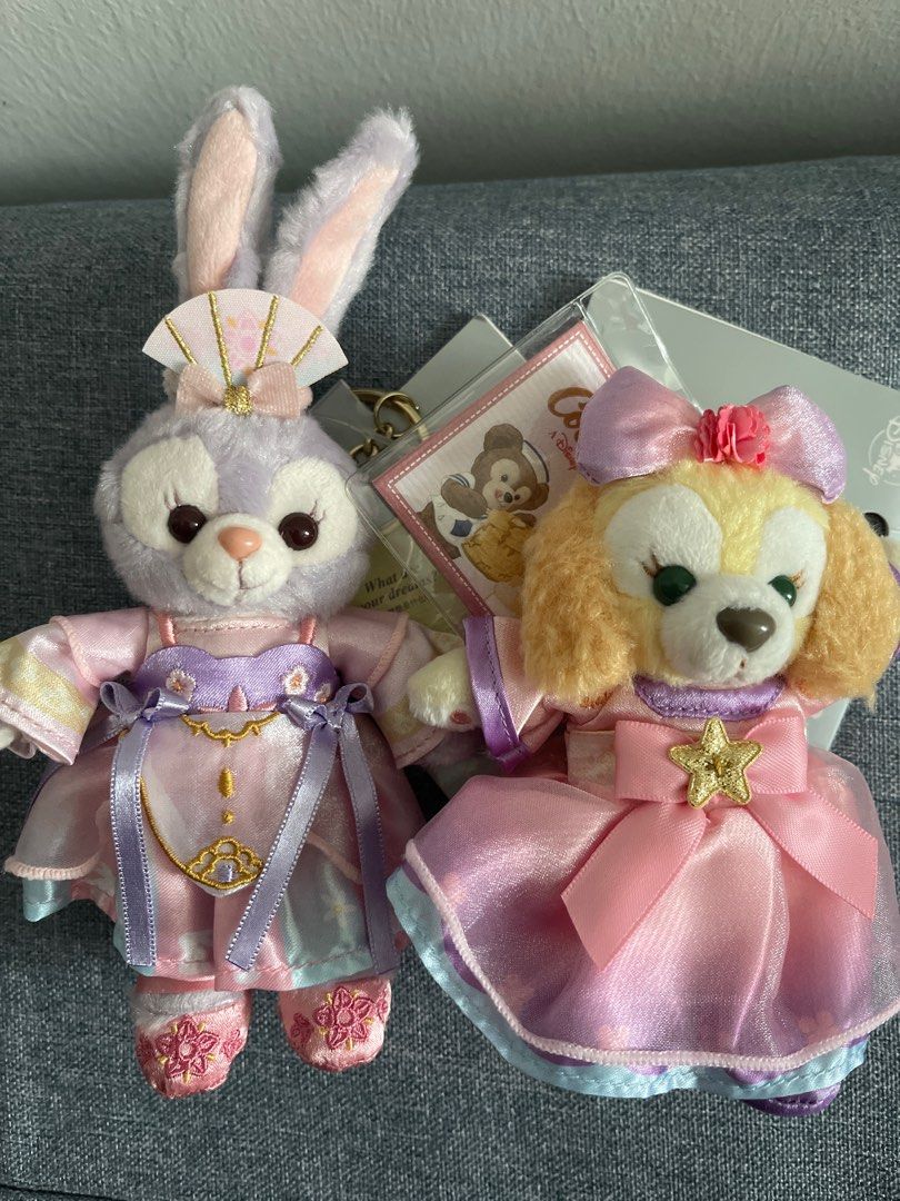 Shanghai Disneyland Disney Duffy and Friends keychains, Hobbies & Toys ...