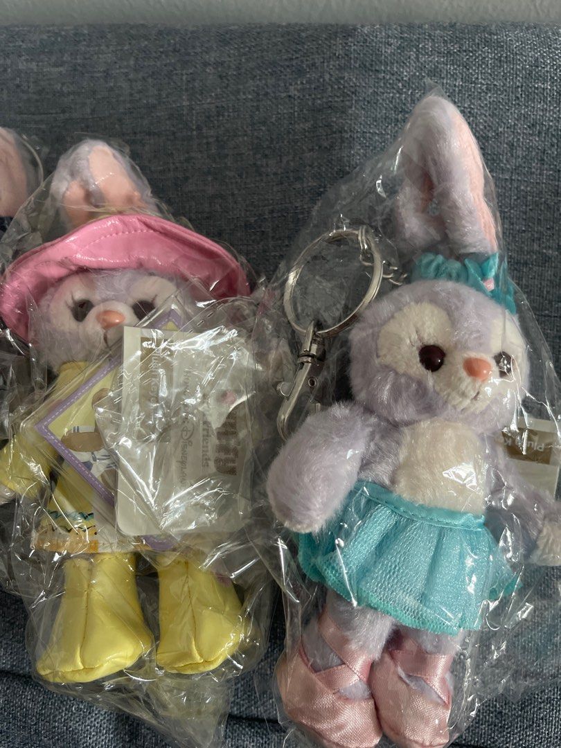Shanghai Disneyland Disney Duffy and Friends keychains, Hobbies & Toys ...