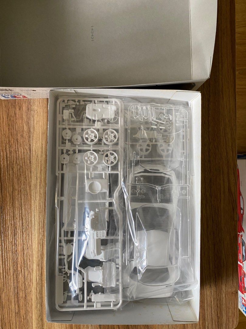 TAMIYA Nissan Skyline GTR R32 NISMO Model Car Kit, Hobbies & Toys, Toys ...