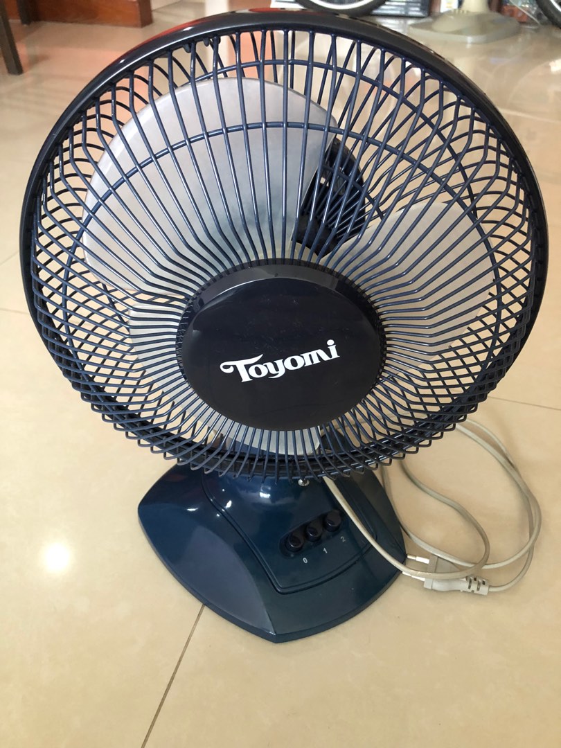 Toyomi desk fan 9inch, Furniture & Home Living, Lighting & Fans, Fans ...