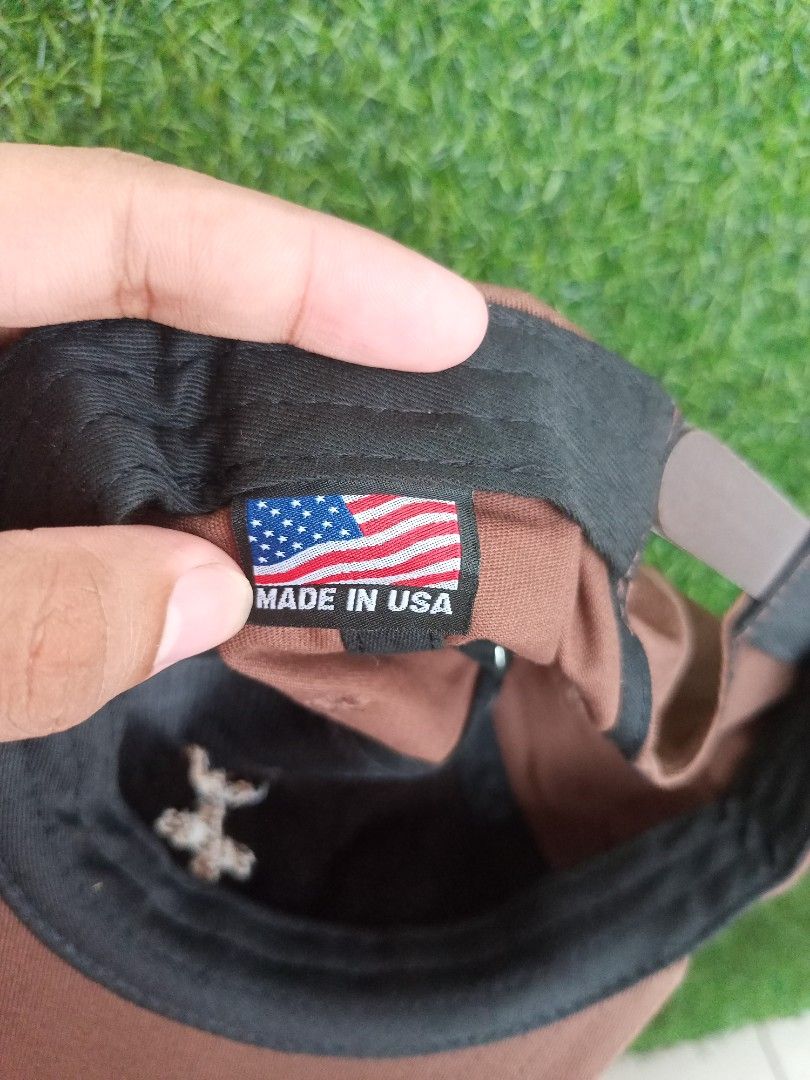 Travis Scott Cactus Jack 6Panel Cap, Men's Fashion, Watches & Accessories, Caps & Hats on Carousell