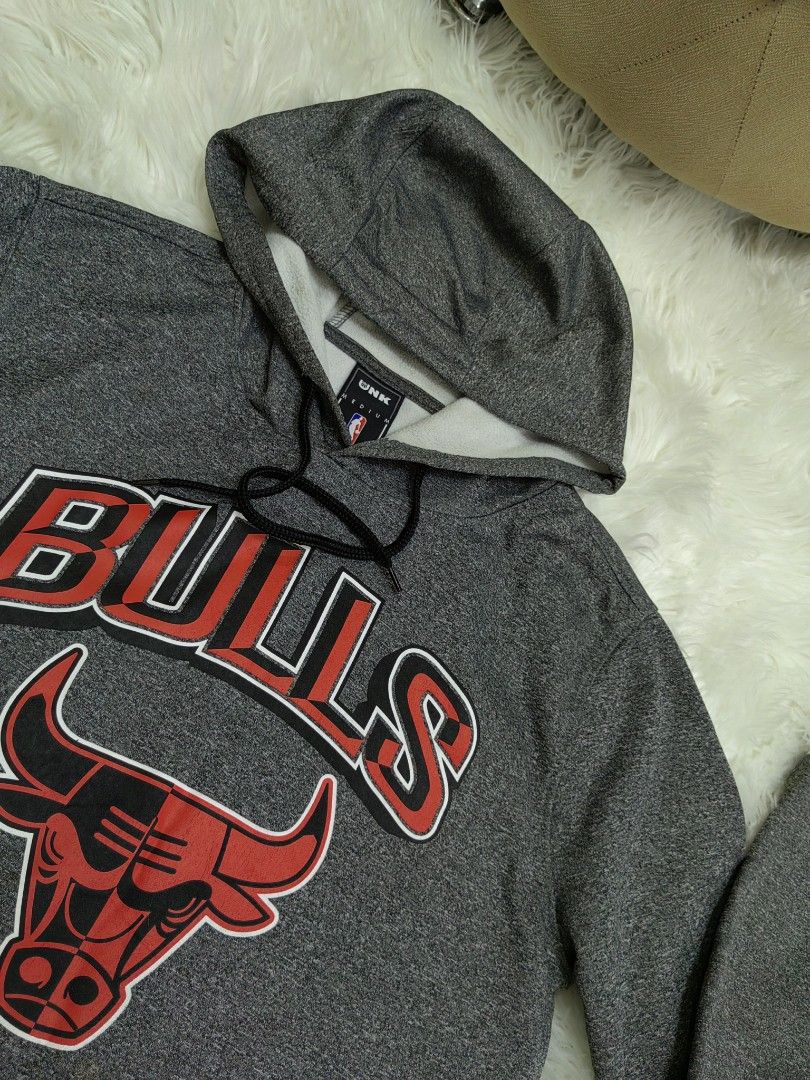 UNK Chicago Bulls Hoody, Men's Fashion, Coats, Jackets and Outerwear on ...