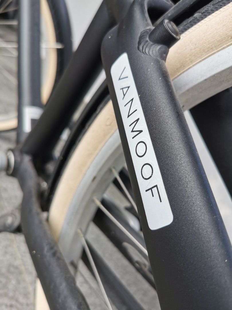 VanMoof retro modern bike, Sports Equipment, Bicycles & Parts, Bicycles ...