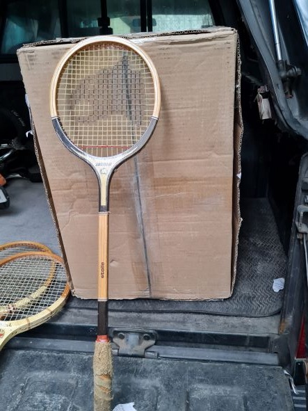 Vintage Jaguar Etoile Junior Wooden Badminton Rackets Collectibles ...
