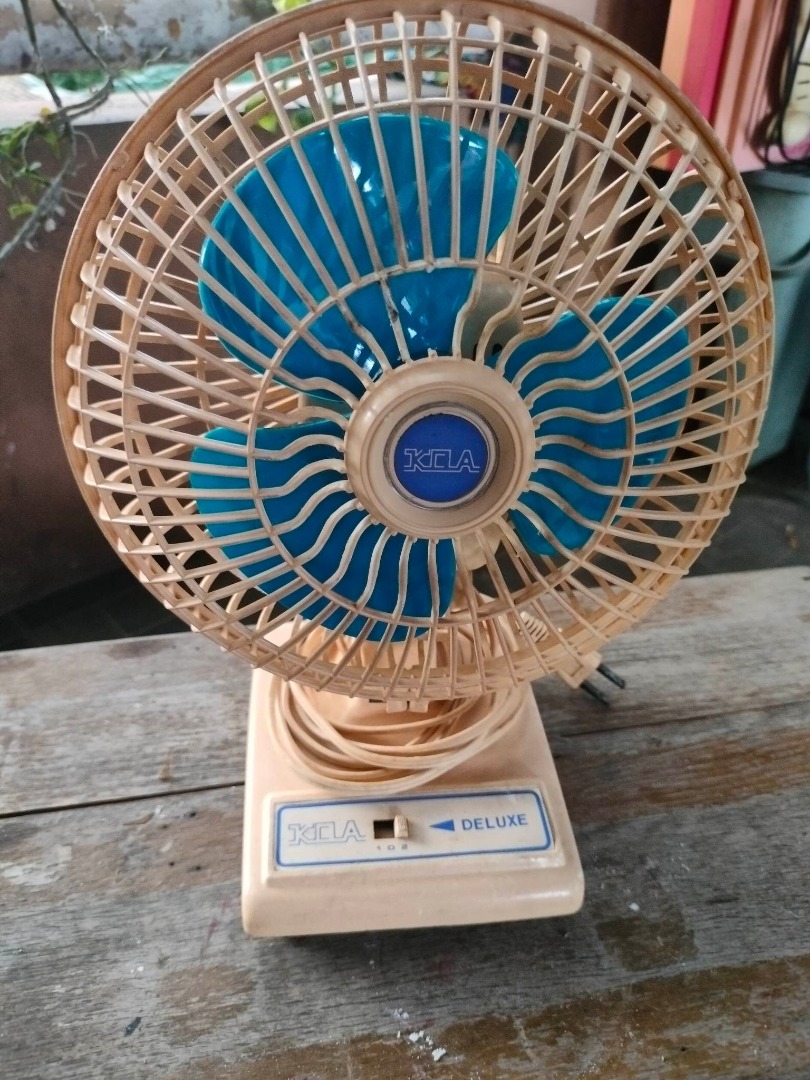 Vintage KCA Mini Fan, Hobbies & Toys, Memorabilia & Collectibles, Vintage Collectibles on Carousell