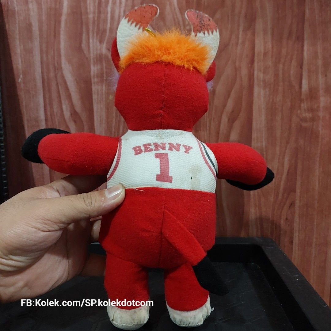 VTG Chicago Bulls mascot benny plush doll, Hobbies & Toys, Toys & Games ...