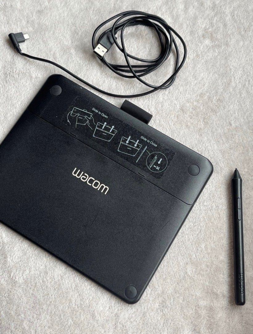 Wacom Intuos Comic CTH-490/B1-CX Drawing Tablet, Computers & Tech ...