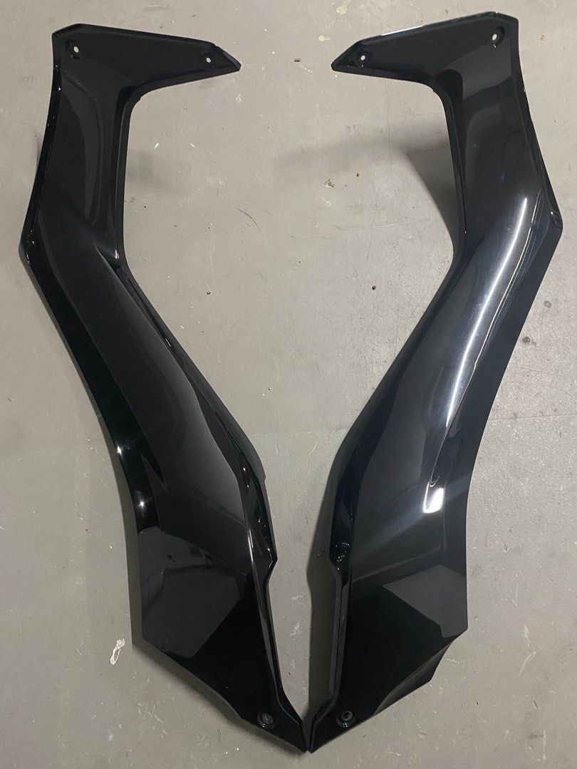 Yamaha Nmax V2 delta box / side cover, Motorcycles, Motorcycle ...