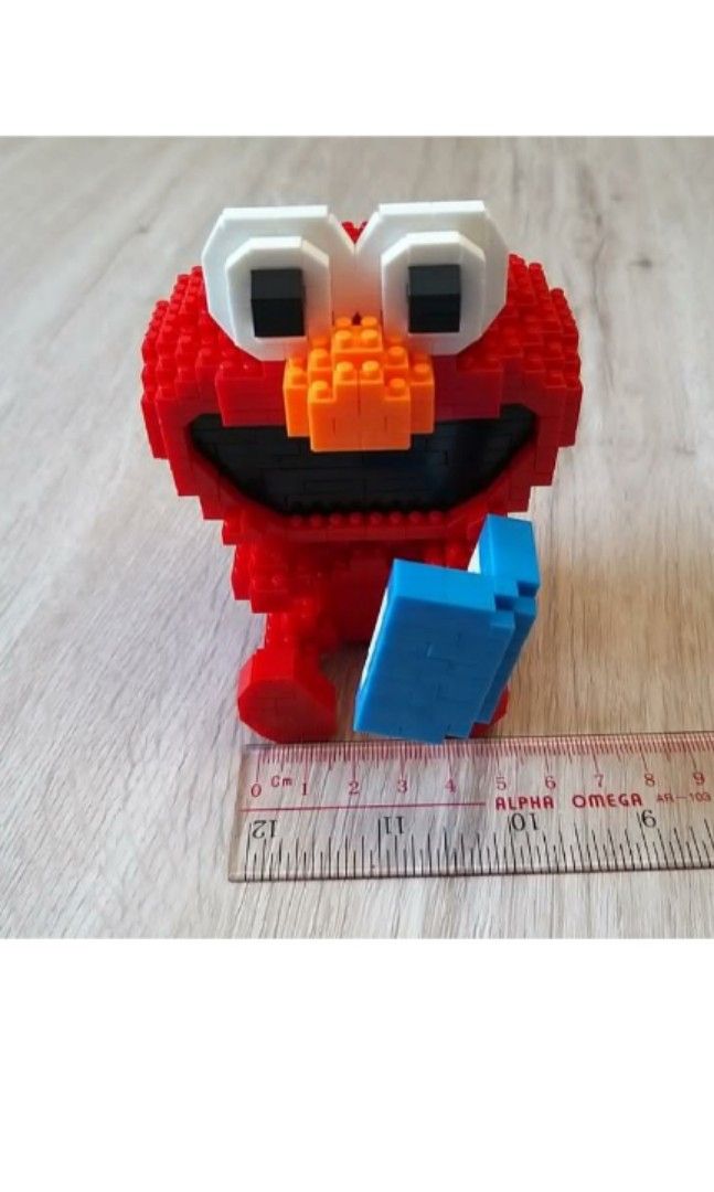 芝麻街 elmo brick lego figure 積木 模型 擺設, 興趣及遊戲, 玩具 & 遊戲類 - Carousell