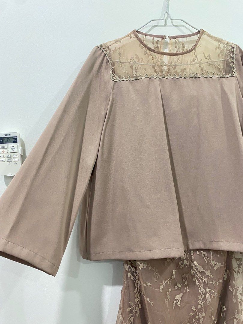 Alia B. 2017 Raya Kurung, Women's Fashion, Muslimah Fashion, Baju ...