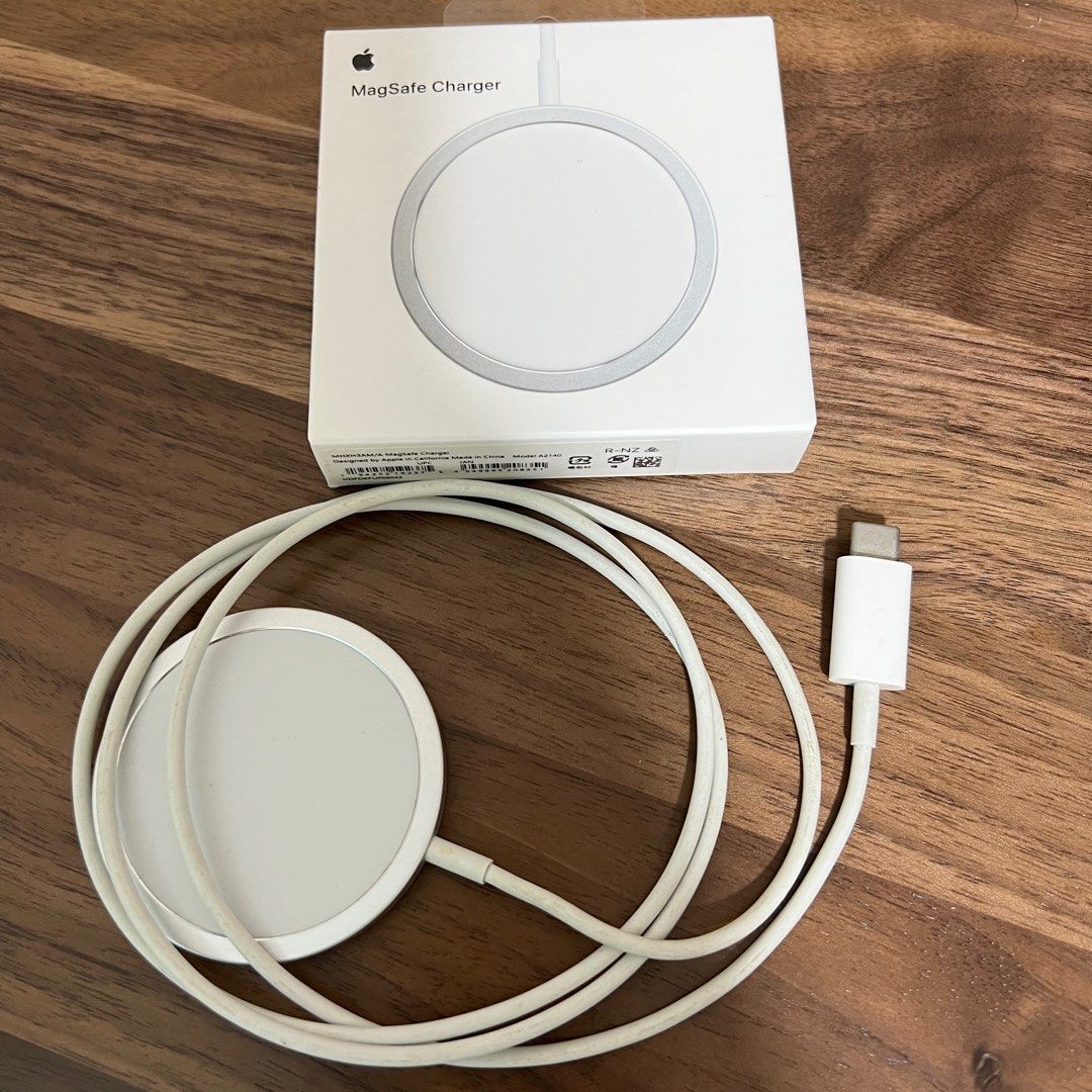 Apple wireless MagSafe Charger USB C, Mobile Phones & Gadgets, Mobile ...