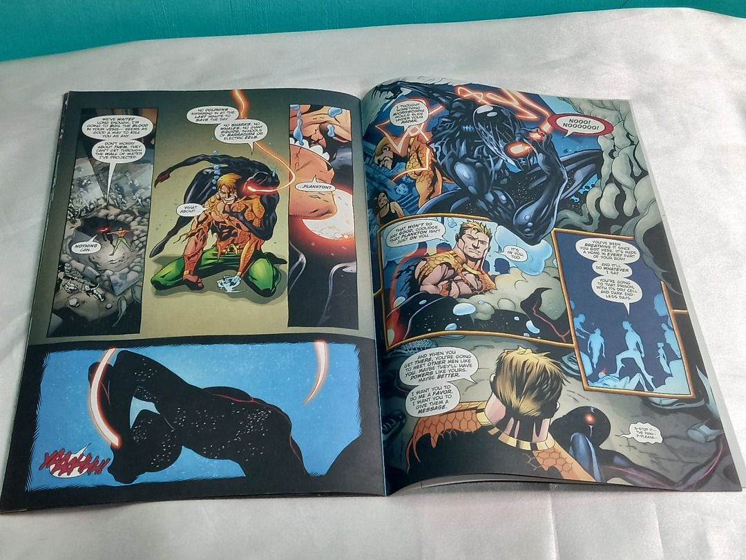 AQUAMAN DC Comics #22 The EEL Strikes! November 2004, Hobbies & Toys ...