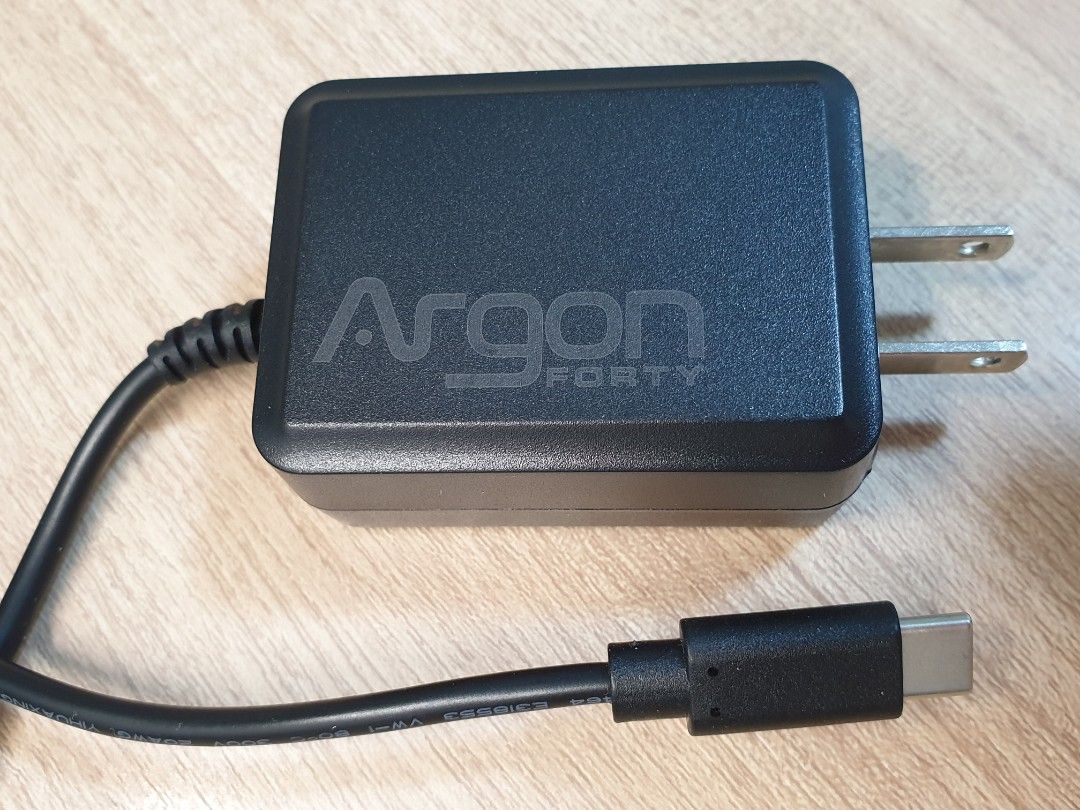 Argon Forty power supply for Raspberry Pi 4, Computers & Tech, Parts ...