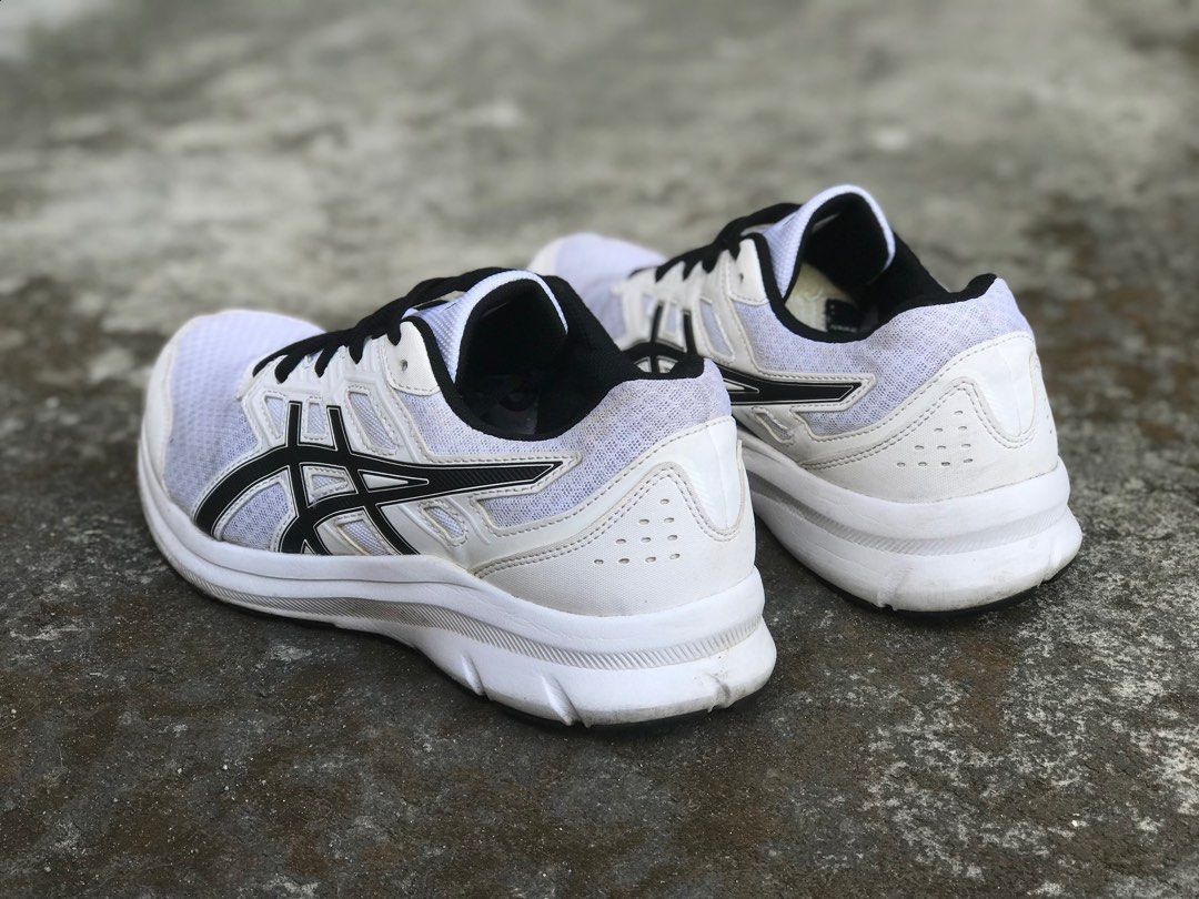 Asics Jolt 3, Men's Fashion, Footwear, Sneakers on Carousell
