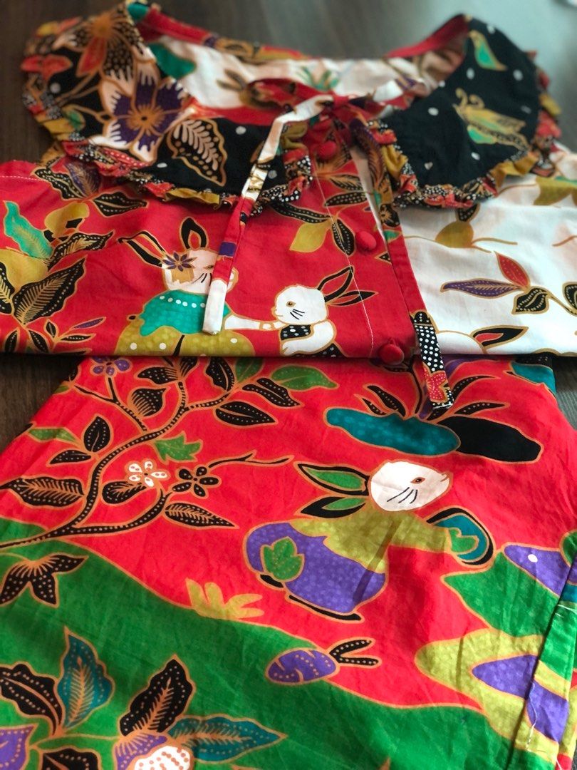 Batik Set (Bangkok Batik), Women's Fashion, Dresses & Sets, Sets or ...