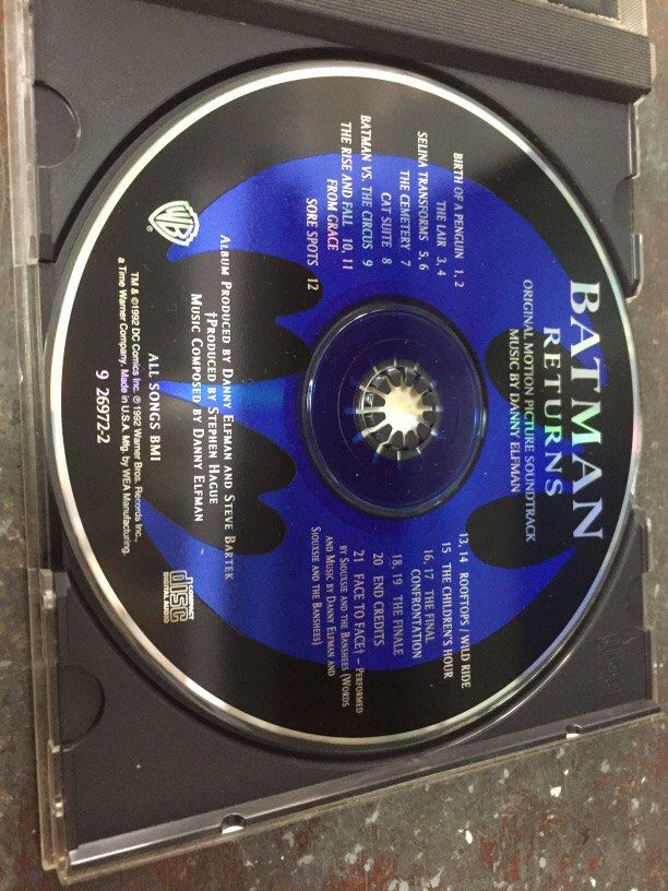 Batman returns CD 原聲大碟, 興趣及遊戲, 音樂樂器 & 配件, 音樂與媒體 - CD 及 DVD - Carousell