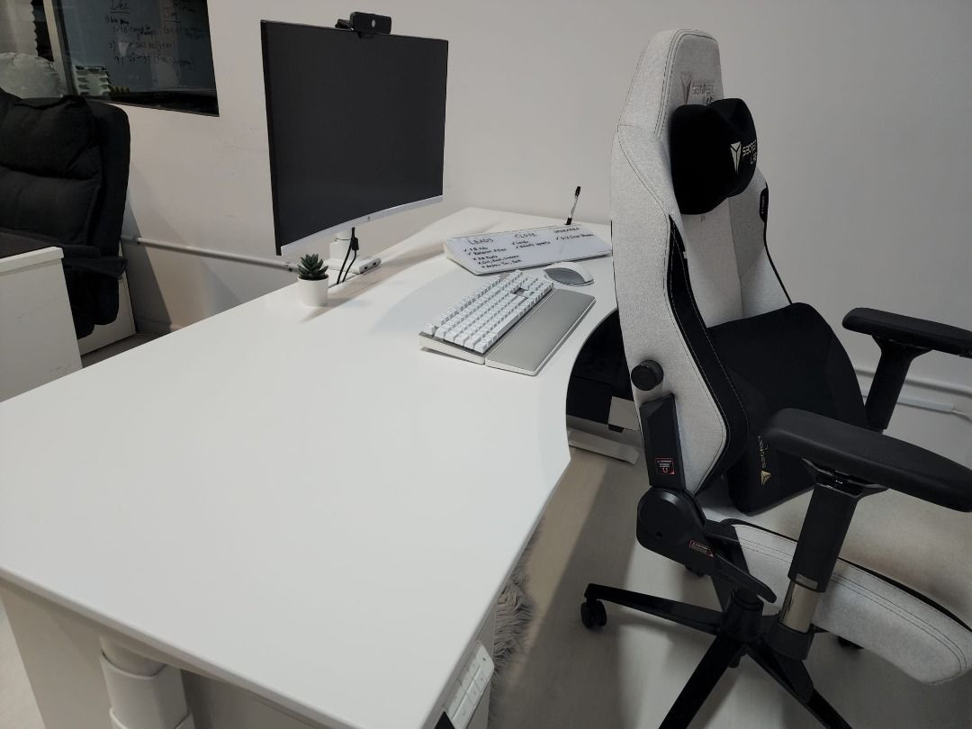 (Best deal) Secretlab TITAN Evo 2022 Series Arctic White, Furniture ...