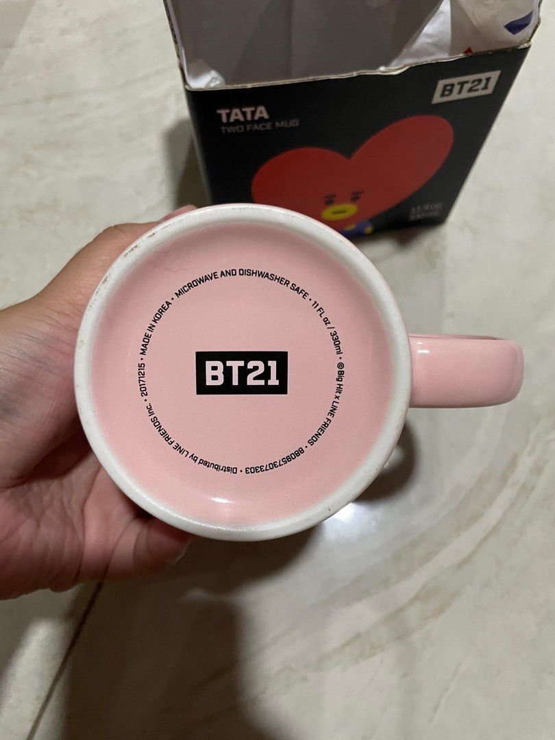 BT21 Tata Two Face Mug, Hobbies & Toys, Memorabilia & Collectibles, K ...