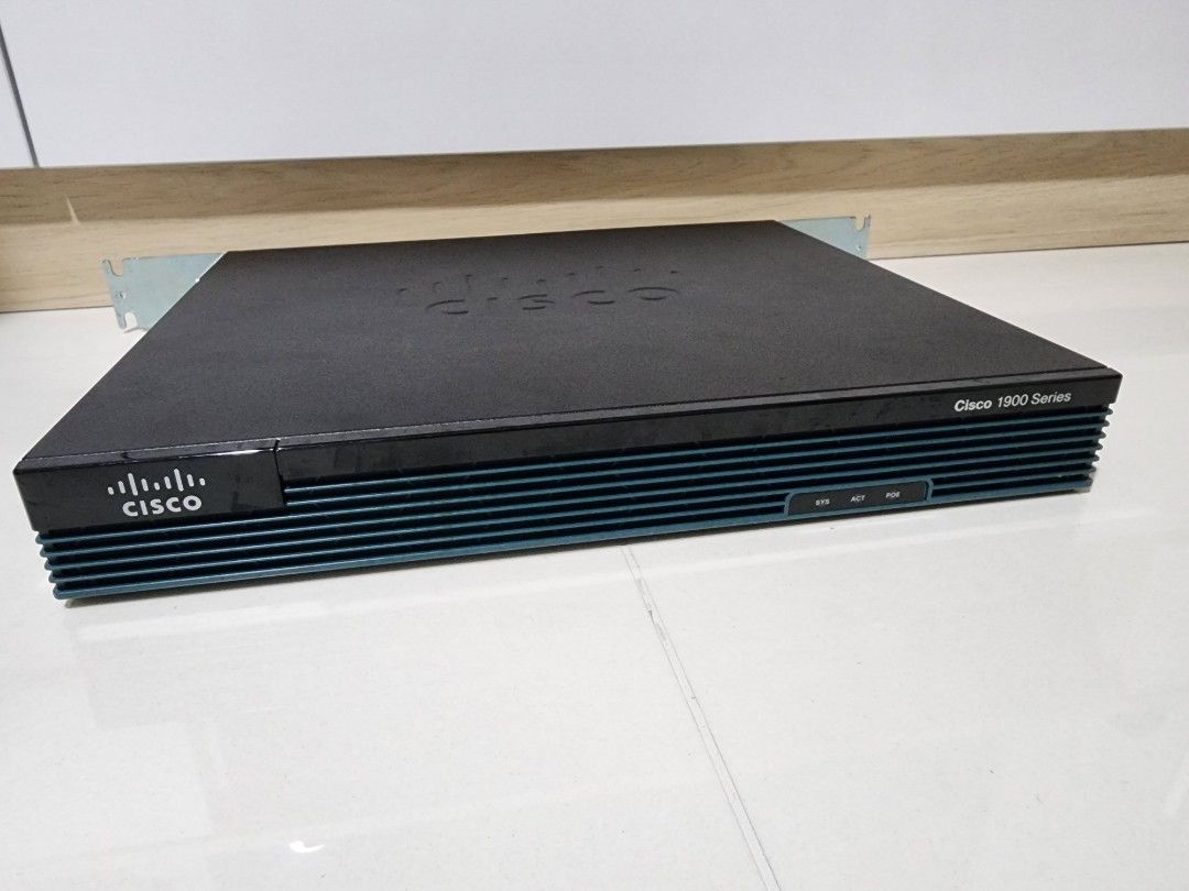 Cisco 1900 Series 1921 K9 V05 Integrated Services Gigabit Network ...