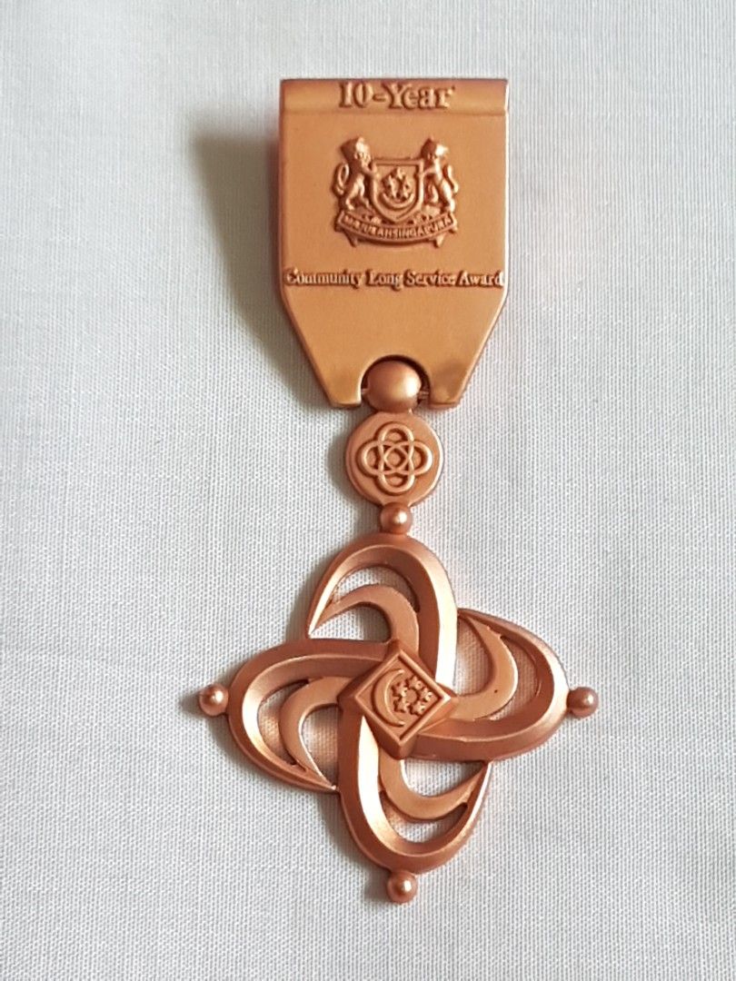 Community Long Service Award 10-Years Medal With Box on Carousell