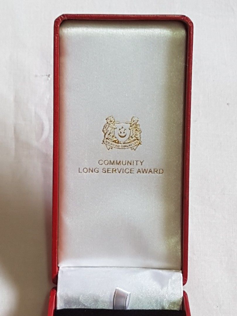 Community Long Service Award 10-Years Medal With Box on Carousell