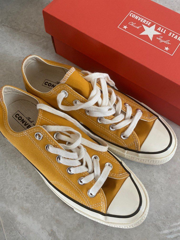Converse Shoes, Women's Fashion, Footwear, Sneakers on Carousell