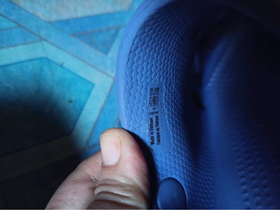 Crocs bar clogs, Women's Fashion, Footwear, Slippers and slides on ...