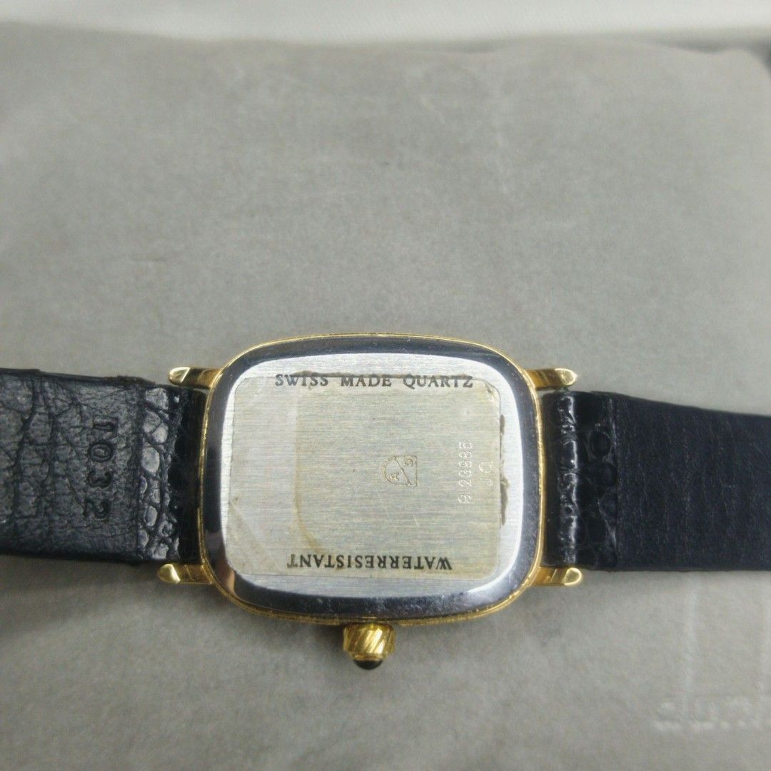 RUSH SALE Dunhill Tank Vintage Leather Ladies Watch on Carousell
