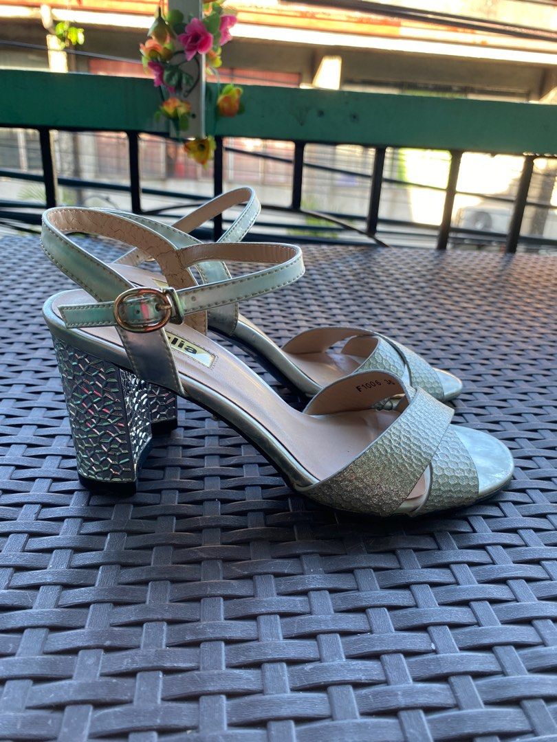 Figlia Silver Heels, Women's Fashion, Footwear, Heels on Carousell