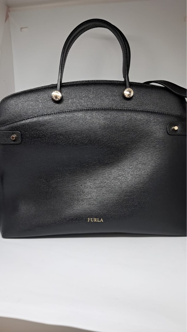 Furla Classic Black Leather Bag, Luxury, Bags & Wallets on Carousell
