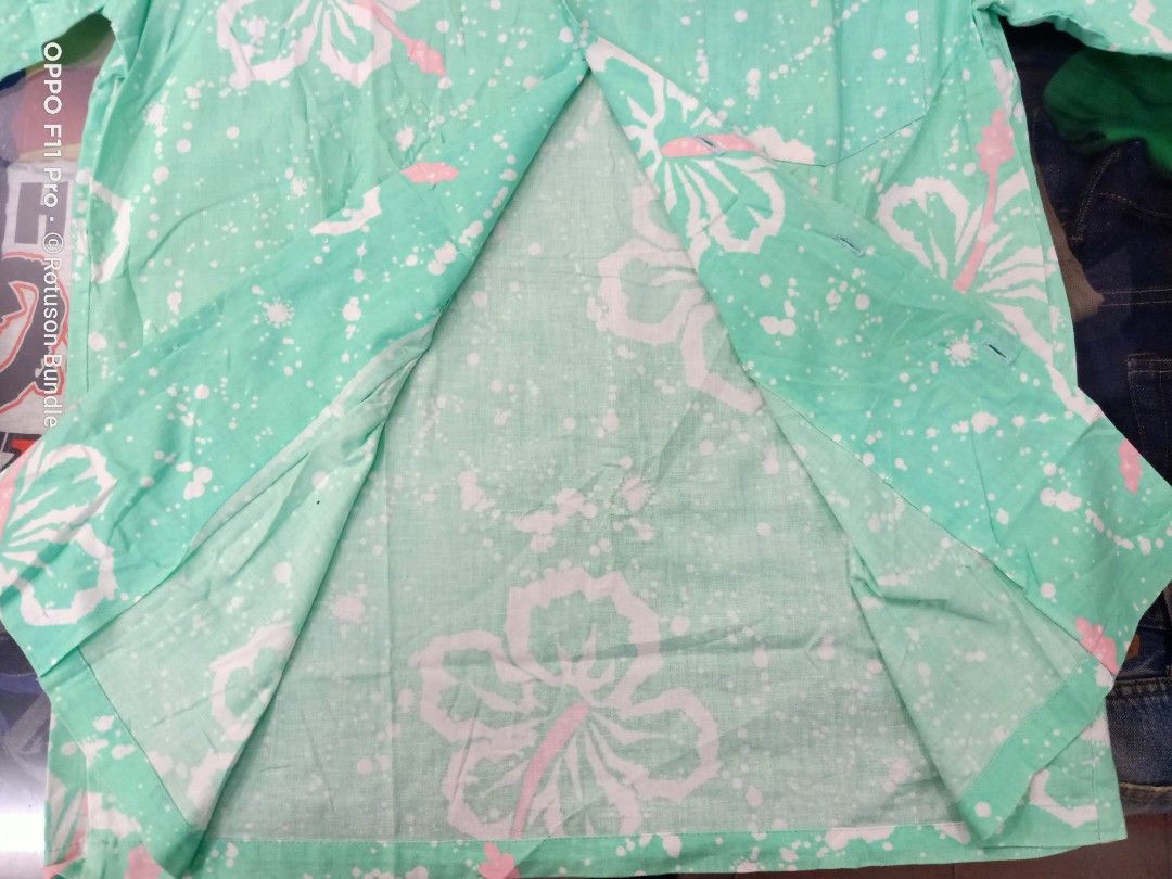 Hawaii bunga raya, vintage style, Men's Fashion, Tops & Sets, Tshirts ...