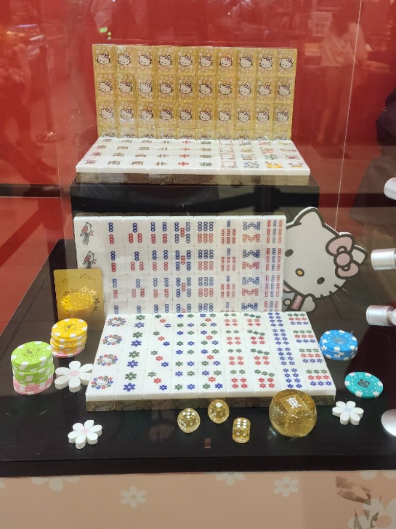Hello Kitty Mahjong Set, Hobbies & Toys, Toys & Games on Carousell