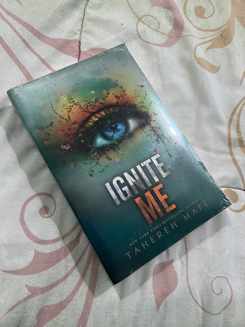 Ignite Me by Tahereh Mafi, Hobbies & Toys, Books & Magazines, Fiction ...