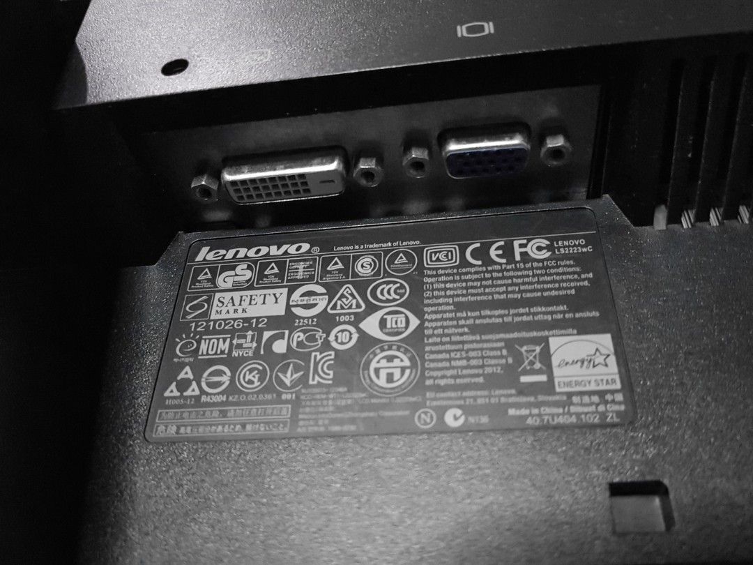 Lenovo Widescreen Lcd Monitor Computers Tech Desktops On Carousell