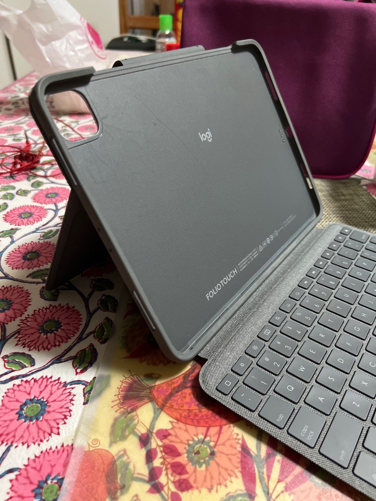 Logitech Folio Touch Keyboard Mobile Phones Gadgets Mobile Gadget Accessories Cases