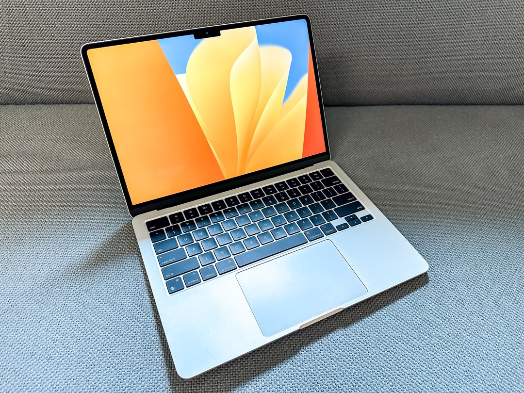 MacBook Air M2 / Starlight / 256Gb, Computers & Tech, Laptops ...