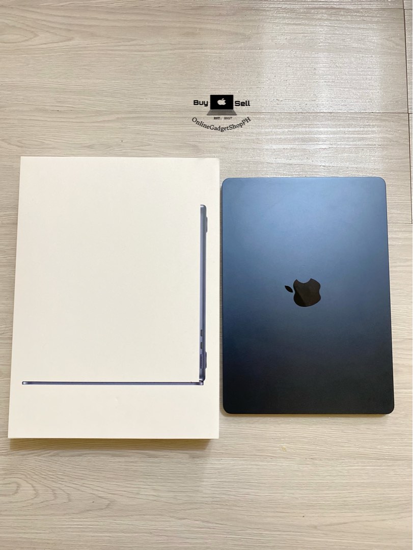 MACBOOK AIR M2 MIDNIGHT 256GB SSD 8GB RAM -WITH WARRANTY UNTIL SEPT ...